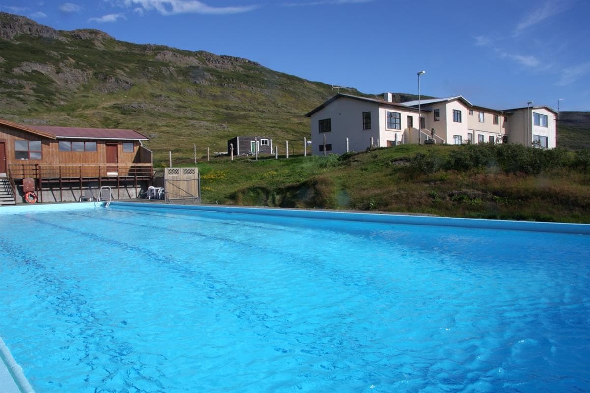 Gvendarlaug í Bjarnarfirði